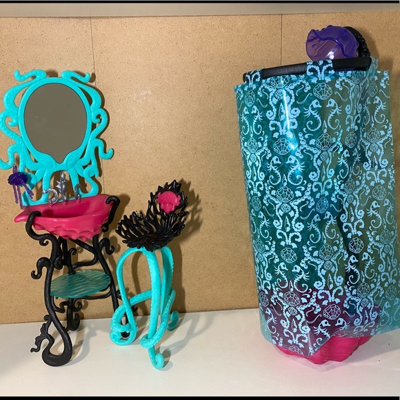 Toys | Monster High Bathroom Set | Poshmark